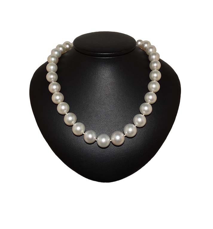 Pearl Strand - Collection Fine Jewellery and Watches
